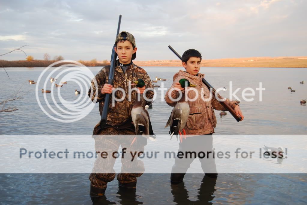 WA Duck Hunting - Young Guns take it to Columbia River Ducks & Geese ...